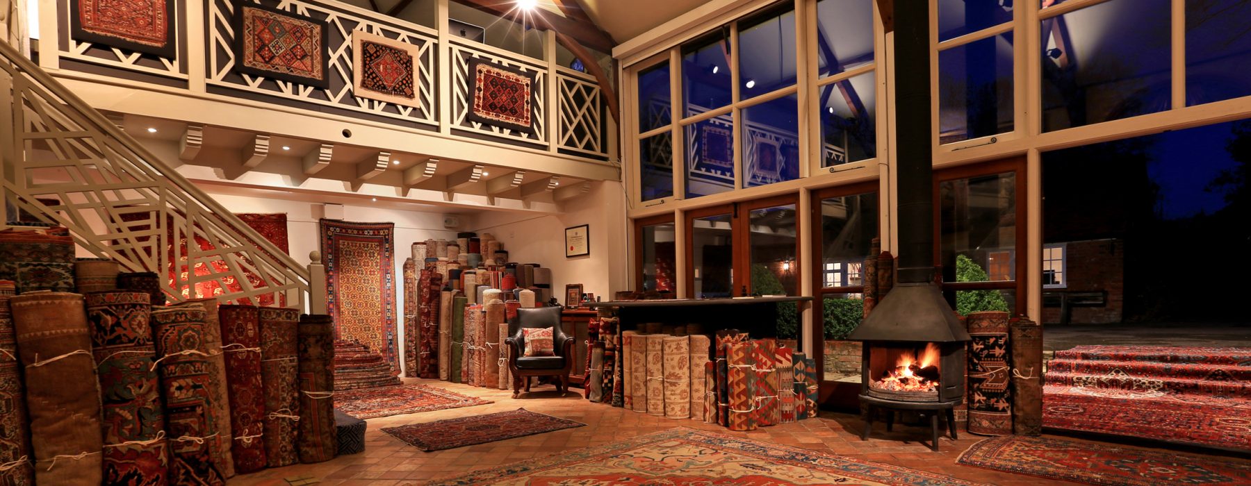 Farnham Antique Carpets - Antique Carpet & Rug Specialists.